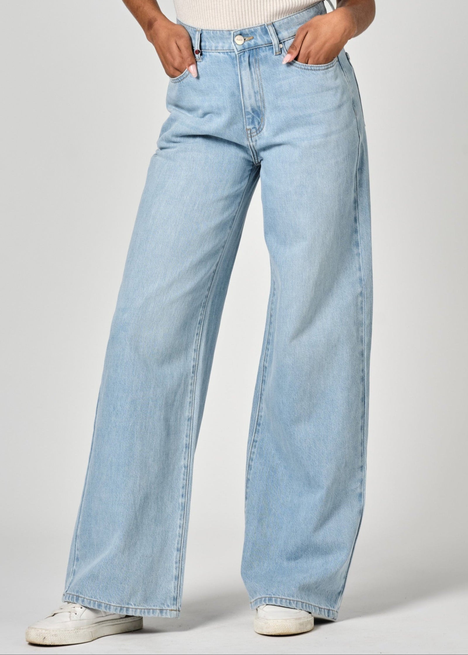 Jean pour Femme – F.A.M. JEANS – F.A.M. Paris